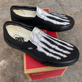 Custom Skeleton Feet X-Ray Vans ALL BLACK Slip Ons - Custom Vans Shoes ...